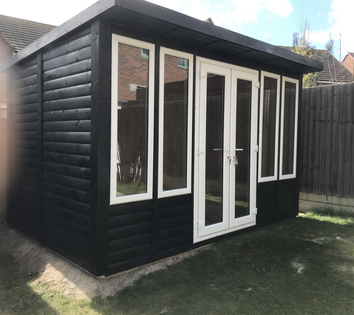 Roseberry Elite Garden Room with uPVC Windows & Doors