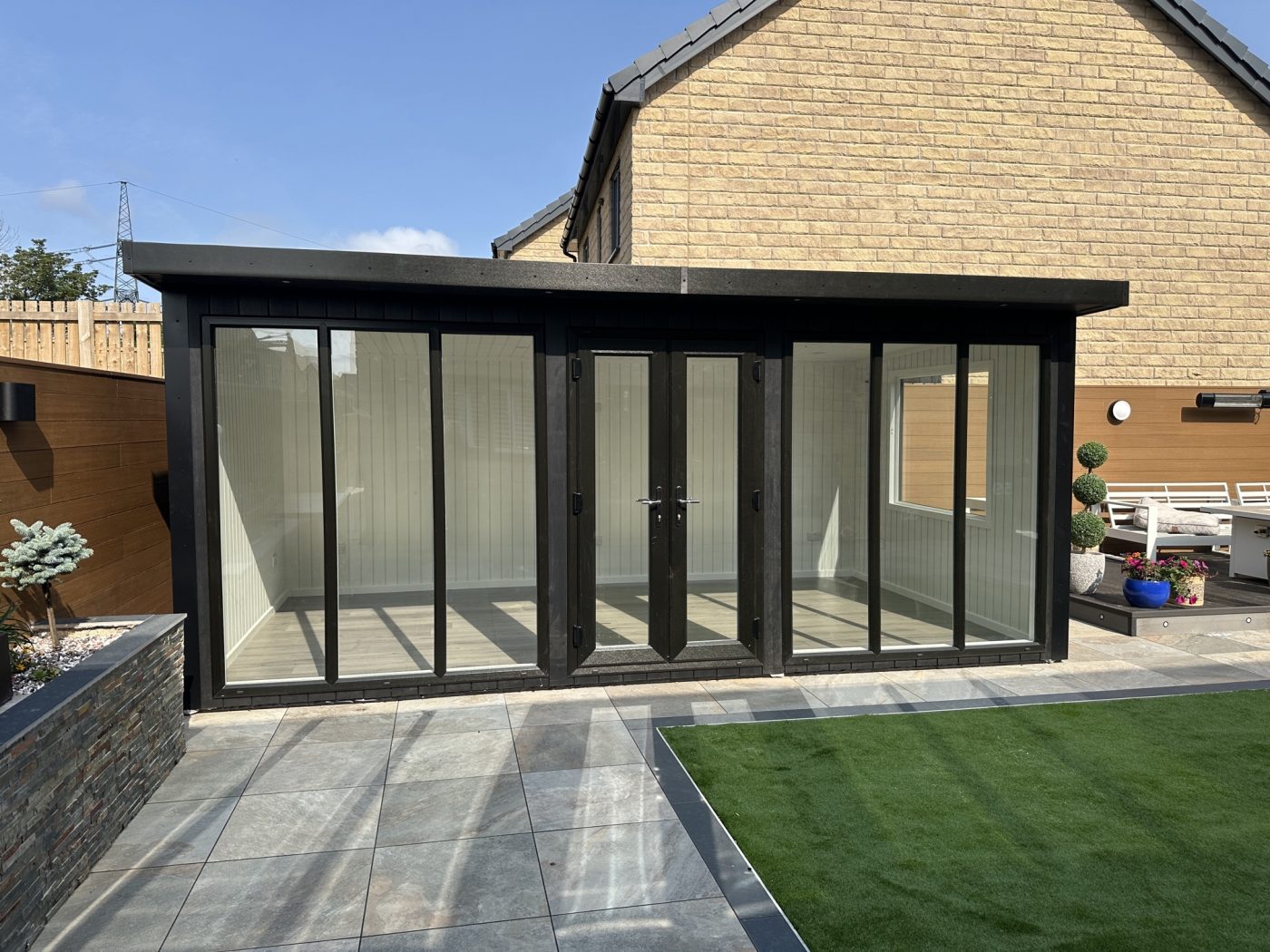 Chippenham Composite Garden Room - Noah Garden Rooms